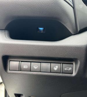 Balts Toyota RAV4 2019 Utena, ar dzinēja tilpumu 2.49 L un nobraukumu 178 tūkst. km par 23900 €, foto 43 vietnē AUTOMOTO.COM.LV