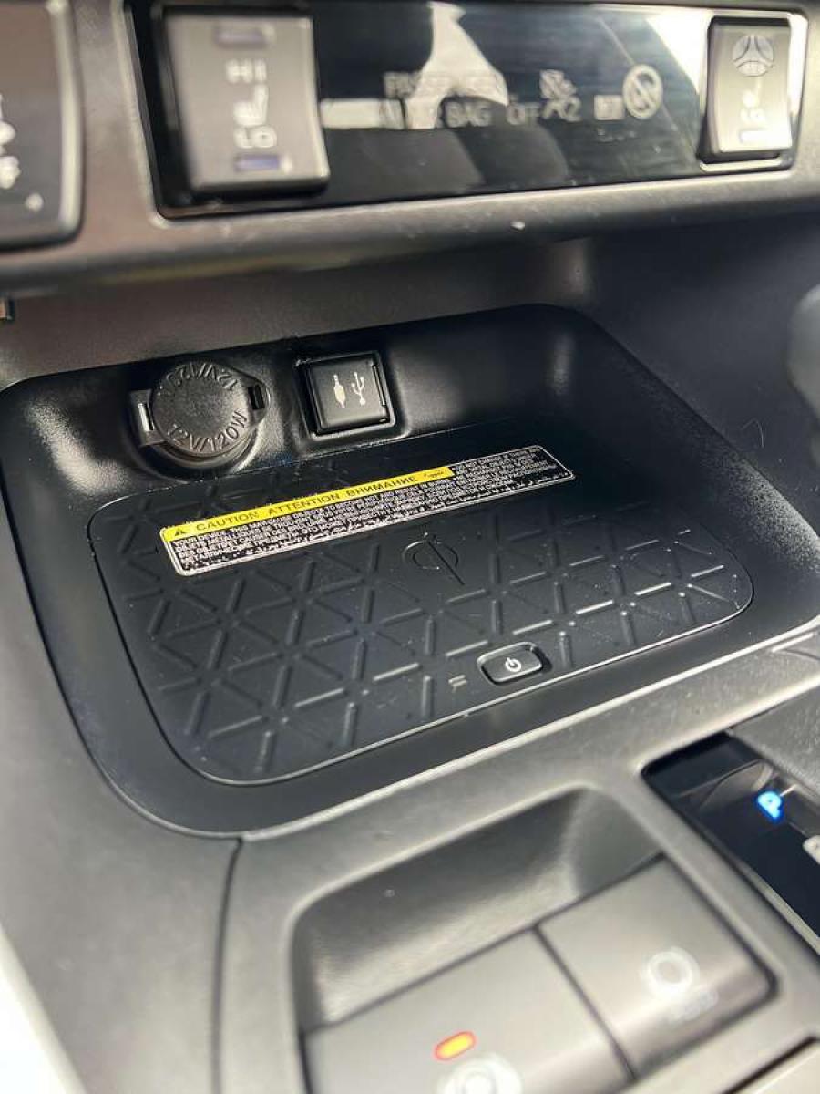 Balts Toyota RAV4 2019 Utena, ar dzinēja tilpumu 2.49 L un nobraukumu 178 tūkst. km par 23900 €, foto 45 vietnē AUTOMOTO.COM.LV