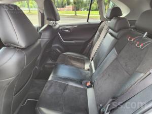 Balts Toyota RAV4 2019 Rīga, ar dzinēja tilpumu 2.50 L un nobraukumu 82 tūkst. km par 22500 €, foto 9 vietnē AUTOMOTO.COM.LV