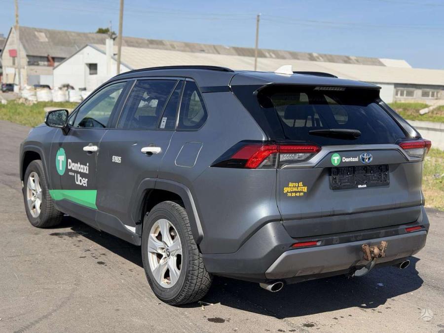 Balts Toyota RAV4 2019 Kauņa, ar dzinēja tilpumu 2.49 L un nobraukumu 1 tūkst. km par 13500 €, foto 7 vietnē AUTOMOTO.COM.LV