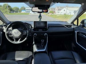Balts Toyota RAV4 2019 Kauņa, ar dzinēja tilpumu 2.49 L un nobraukumu 1 tūkst. km par 13500 €, foto 8 vietnē AUTOMOTO.COM.LV