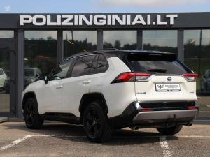White Toyota RAV4 2019 in Vilnius, with an engine capacity of 2.49 L and mileage of 229 thousand km for 21000 €, photo 4 on AUTOMOTO.COM.LV