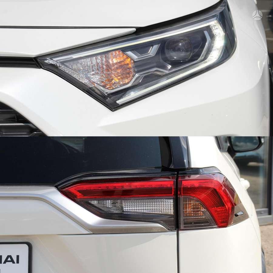 White Toyota RAV4 2019 in Vilnius, with an engine capacity of 2.49 L and mileage of 229 thousand km for 21000 €, photo 22 on AUTOMOTO.COM.LV