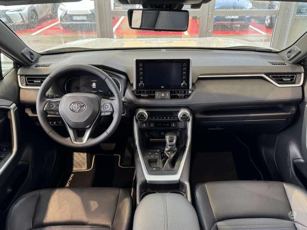 Balts Toyota RAV4 2019 Šauļi, ar dzinēja tilpumu 2.49 L un nobraukumu 71 tūkst. km par 29900 €, foto 11 vietnē AUTOMOTO.COM.LV