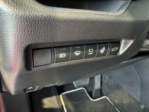 White Toyota RAV4 2019 in Siauliai, with an engine capacity of 2.49 L and mileage of 71 thousand km for 29900 €, photo 19 on AUTOMOTO.COM.LV