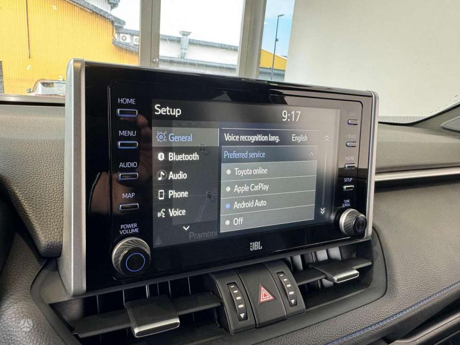 White Toyota RAV4 2019 in Siauliai, with an engine capacity of 2.49 L and mileage of 71 thousand km for 29900 €, photo 24 on AUTOMOTO.COM.LV