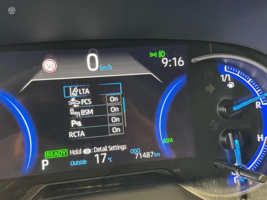 White Toyota RAV4 2019 in Siauliai, with an engine capacity of 2.49 L and mileage of 71 thousand km for 29900 €, photo 28 on AUTOMOTO.COM.LV