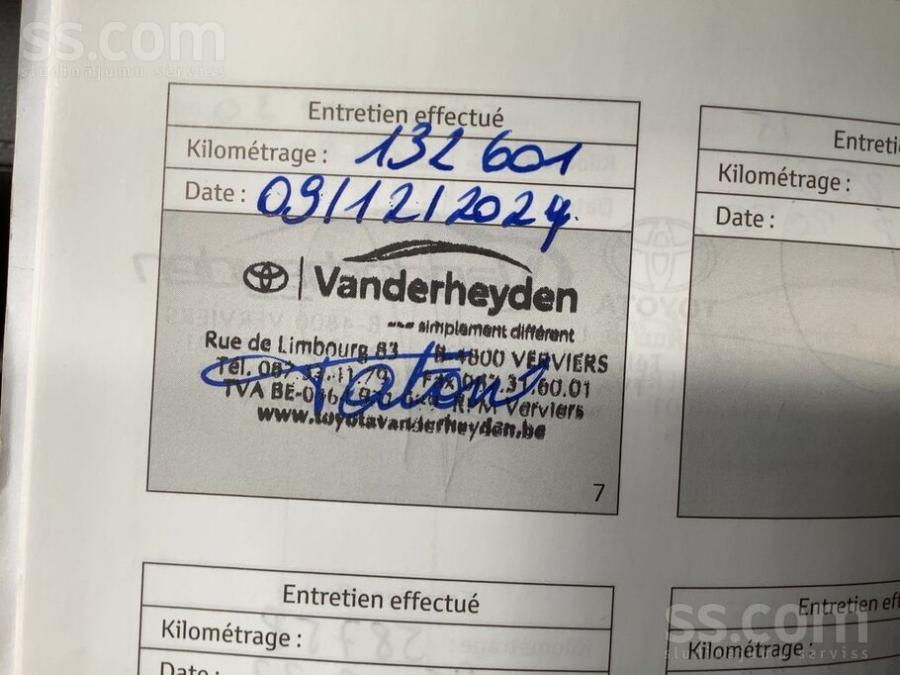 White Toyota RAV4 2019 in Daugavpils, with an engine capacity of 2.50 L and mileage of 170 thousand km for 26400 €, photo 18 on AUTOMOTO.COM.LV