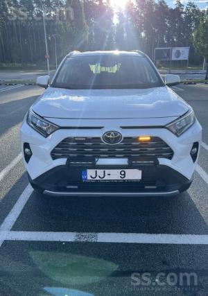 Balts Toyota RAV4 2019 Rīga, ar dzinēja tilpumu 2.00 L un nobraukumu 177 tūkst. km par 21500 €, foto 10 vietnē AUTOMOTO.COM.LV