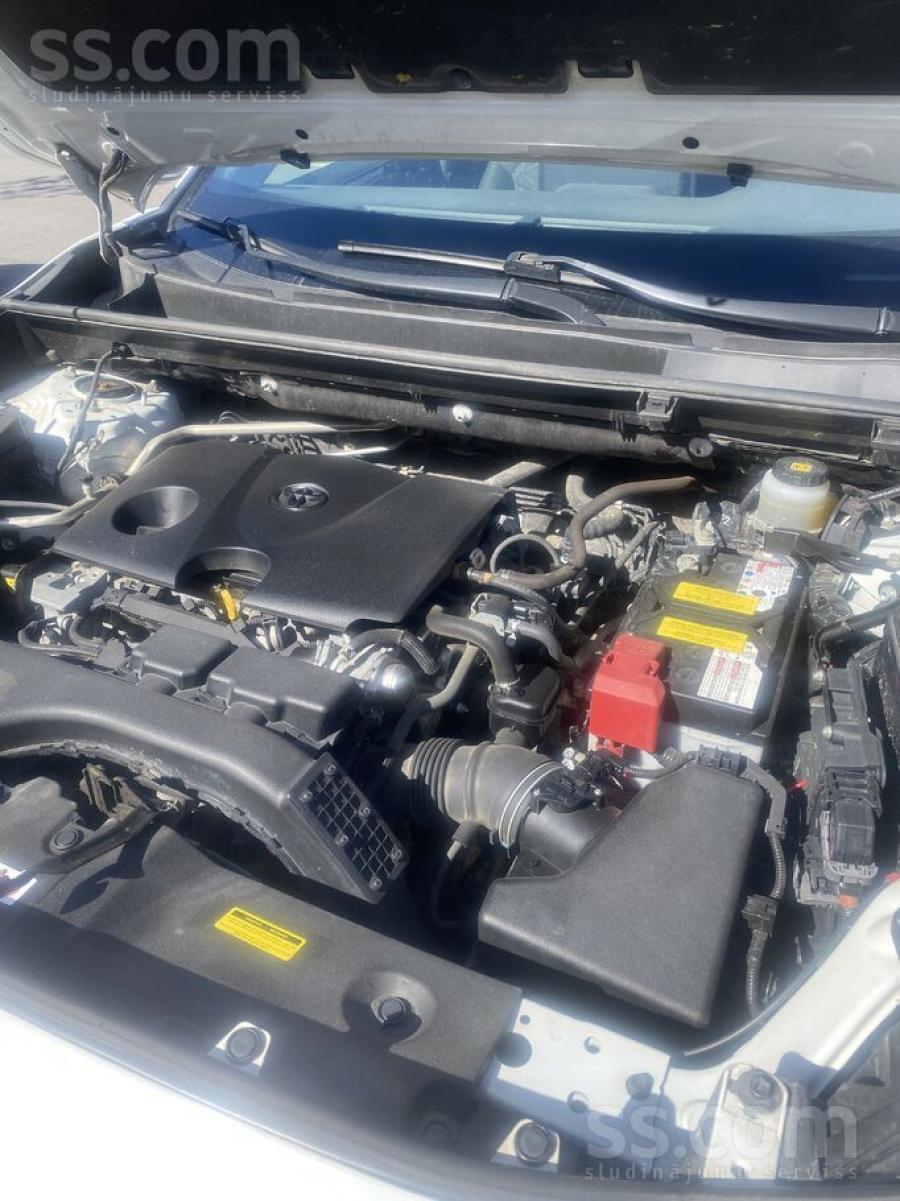 Balts Toyota RAV4 2019 Rīga, ar dzinēja tilpumu 2.00 L un nobraukumu 177 tūkst. km par 21500 €, foto 13 vietnē AUTOMOTO.COM.LV