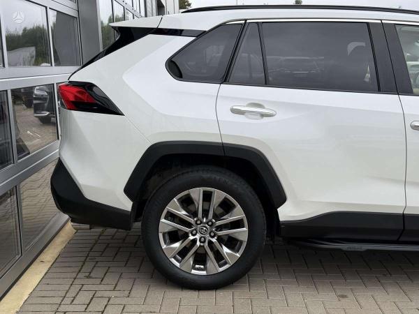 Balts Toyota RAV4 2019 Viļņa, ar dzinēja tilpumu 1.99 L un nobraukumu 100 tūkst. km par 24000 €, foto 10 vietnē AUTOMOTO.COM.LV