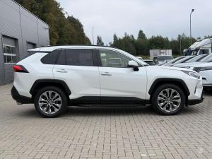 White Toyota RAV4 2019 in Vilnius, with an engine capacity of 1.99 L and mileage of 100 thousand km for 24000 €, photo 56 on AUTOMOTO.COM.LV