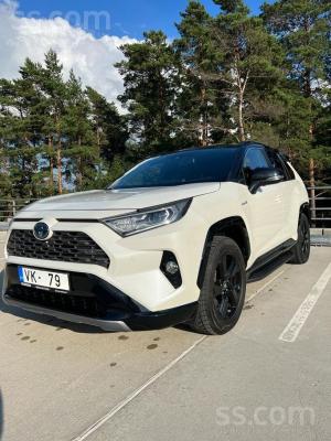 White Toyota RAV4 2019 in Riga, with an engine capacity of 2.50 L and mileage of 86 thousand km for 28500 €, photo  on AUTOMOTO.COM.LV