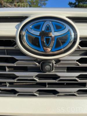 White Toyota RAV4 2019 in Riga, with an engine capacity of 2.50 L and mileage of 86 thousand km for 28500 €, photo 10 on AUTOMOTO.COM.LV