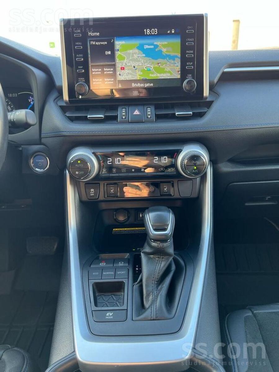 White Toyota RAV4 2019 in Riga, with an engine capacity of 2.50 L and mileage of 86 thousand km for 28500 €, photo 13 on AUTOMOTO.COM.LV