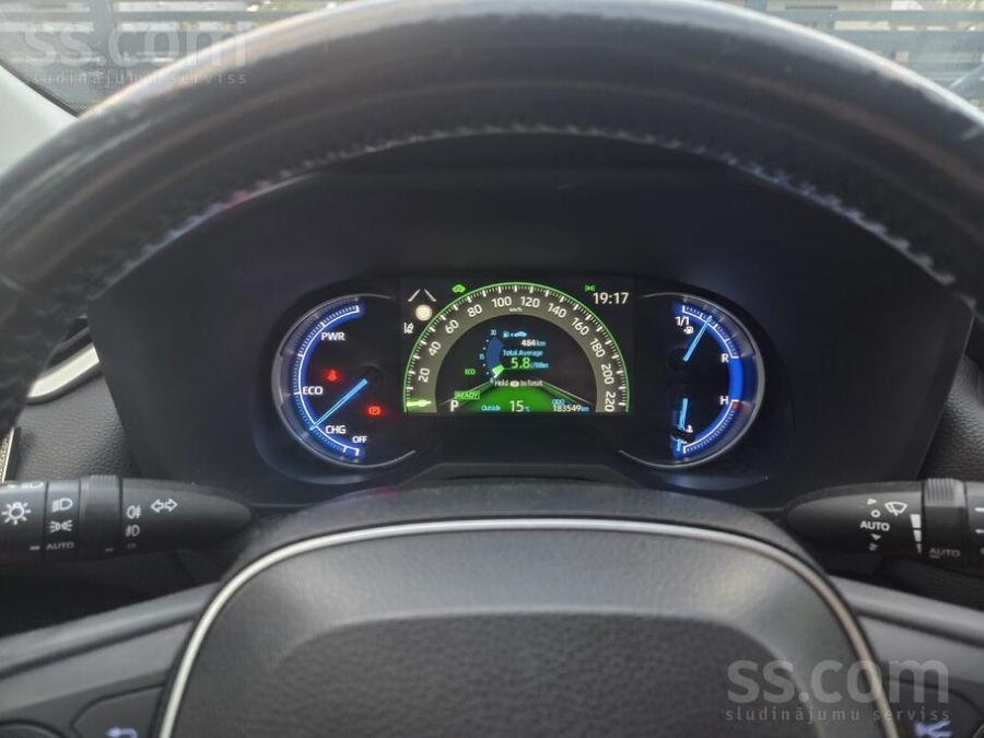 Balts Toyota RAV4 2019 Rīga, ar dzinēja tilpumu 2.50 L un nobraukumu 184 tūkst. km par 24900 €, foto 19 vietnē AUTOMOTO.COM.LV