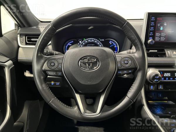 Balts Toyota RAV4 2020 Ventspils, ar dzinēja tilpumu 2.50 L un nobraukumu 145 tūkst. km par 27000 €, foto 11 vietnē AUTOMOTO.COM.LV