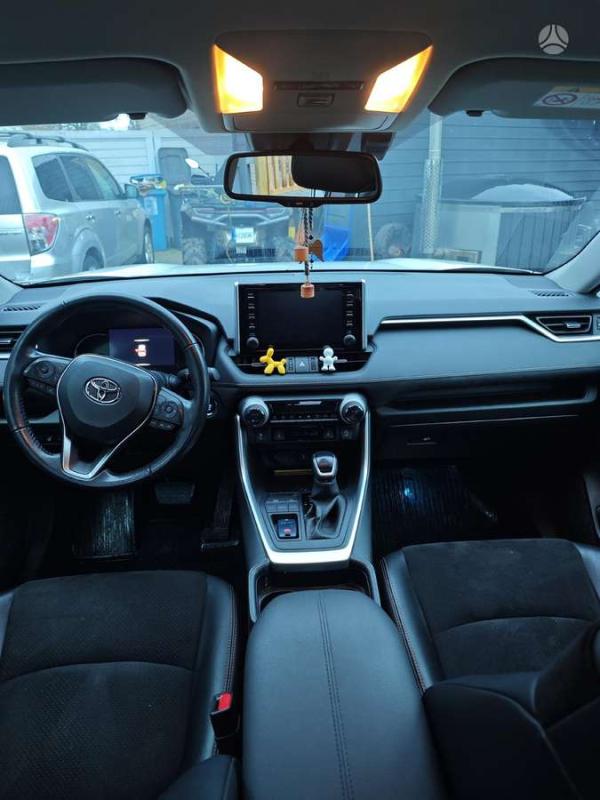 Balts Toyota RAV4 2020 Naujoji Akmenė, ar dzinēja tilpumu 2.00 L un nobraukumu 65 tūkst. km par 23500 €, foto 8 vietnē AUTOMOTO.COM.LV