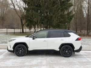 Balts Toyota RAV4 2020 Šauļi, ar dzinēja tilpumu 2.50 L un nobraukumu 67 tūkst. km par 30000 €, foto 4 vietnē AUTOMOTO.COM.LV