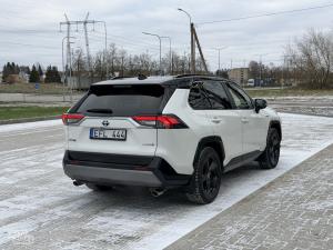 Balts Toyota RAV4 2020 Šauļi, ar dzinēja tilpumu 2.50 L un nobraukumu 67 tūkst. km par 30000 €, foto 7 vietnē AUTOMOTO.COM.LV