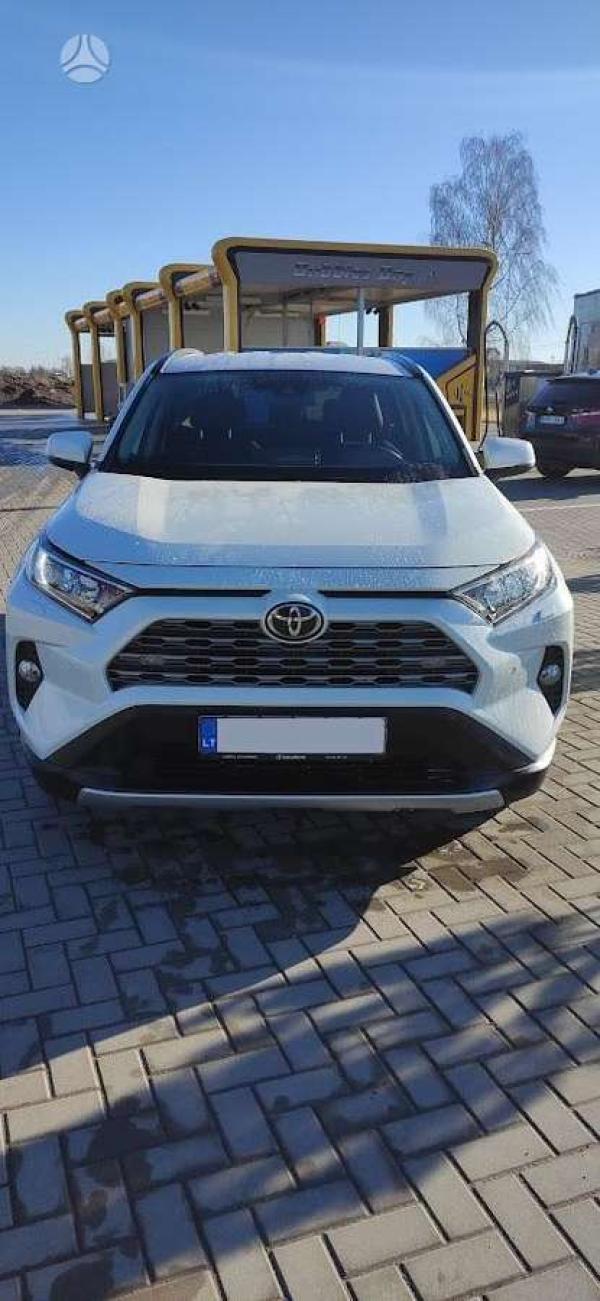 Balts Toyota RAV4 2020 Tauragė, ar dzinēja tilpumu 1.99 L un nobraukumu 87 tūkst. km par 22000 €, foto 2 vietnē AUTOMOTO.COM.LV
