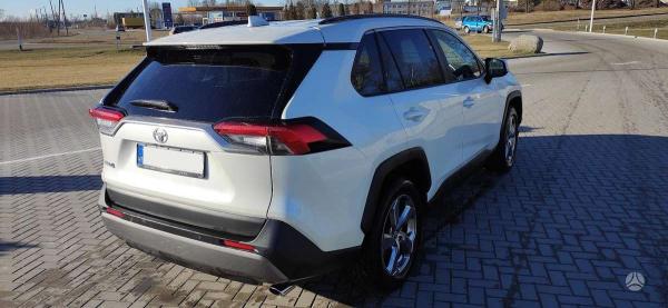 Balts Toyota RAV4 2020 Tauragė, ar dzinēja tilpumu 1.99 L un nobraukumu 87 tūkst. km par 22000 €, foto 4 vietnē AUTOMOTO.COM.LV