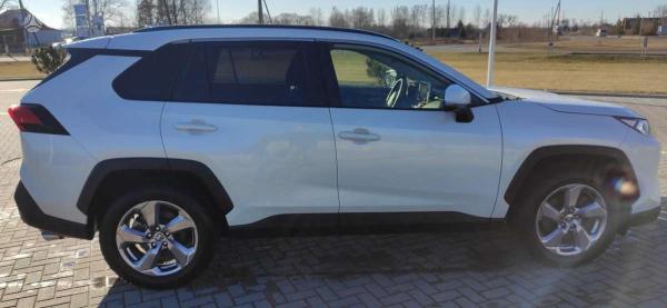 Balts Toyota RAV4 2020 Tauragė, ar dzinēja tilpumu 1.99 L un nobraukumu 87 tūkst. km par 22000 €, foto 6 vietnē AUTOMOTO.COM.LV