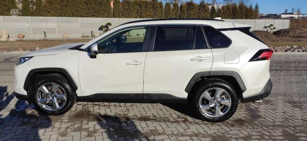 Balts Toyota RAV4 2020 Tauragė, ar dzinēja tilpumu 1.99 L un nobraukumu 87 tūkst. km par 22000 €, foto 7 vietnē AUTOMOTO.COM.LV
