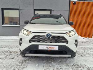 White Toyota RAV4 2020 in Vilnius, with an engine capacity of 2.49 L and mileage of 175 thousand km for 27300 €, photo 3 on AUTOMOTO.COM.LV