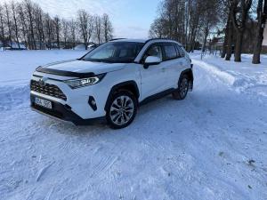 Balts Toyota RAV4 2020 Trakai, ar dzinēja tilpumu 1.99 L un nobraukumu 127 tūkst. km par 13950 €, foto 2 vietnē AUTOMOTO.COM.LV