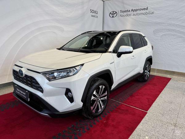 Balts Toyota RAV4 2020 Šauļi, ar dzinēja tilpumu 2.49 L un nobraukumu 120 tūkst. km par 28200 €, foto 1 vietnē AUTOMOTO.COM.LV