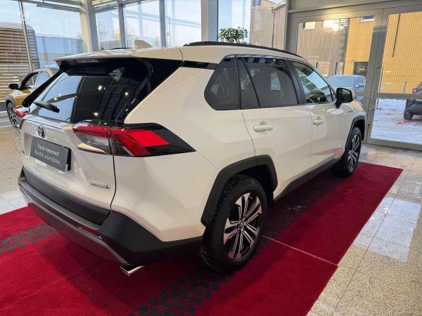 Balts Toyota RAV4 2020 Šauļi, ar dzinēja tilpumu 2.49 L un nobraukumu 120 tūkst. km par 28200 €, foto 6 vietnē AUTOMOTO.COM.LV