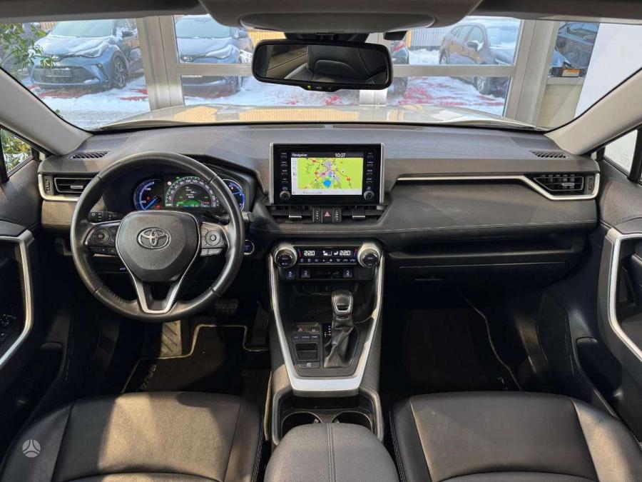 Balts Toyota RAV4 2020 Šauļi, ar dzinēja tilpumu 2.49 L un nobraukumu 120 tūkst. km par 28200 €, foto 17 vietnē AUTOMOTO.COM.LV