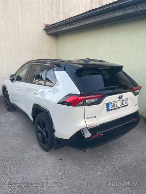 Balts Toyota RAV4 2020 Tallina, ar dzinēja tilpumu 2.50 L un nobraukumu 49 tūkst. km par 32000 €, foto 8 vietnē AUTOMOTO.COM.LV