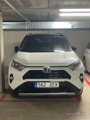 Balts Toyota RAV4 2020 Tallina, ar dzinēja tilpumu 2.50 L un nobraukumu 49 tūkst. km par 32000 €, foto 17 vietnē AUTOMOTO.COM.LV
