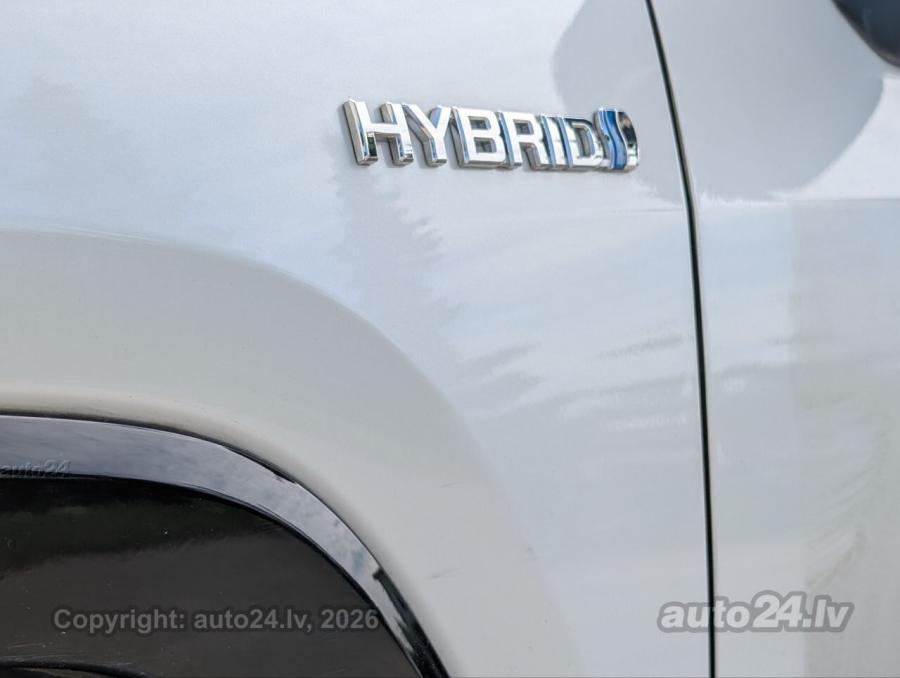 Balts Toyota RAV4 2020 Tallina, ar dzinēja tilpumu 2.50 L un nobraukumu 49 tūkst. km par 32000 €, foto 18 vietnē AUTOMOTO.COM.LV