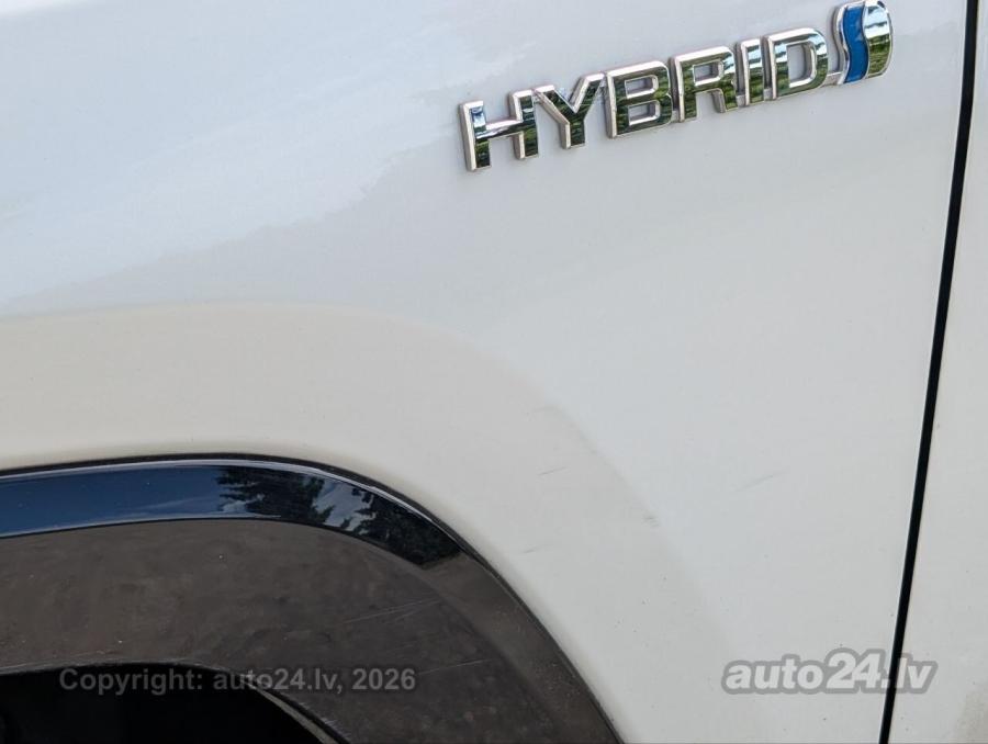 Balts Toyota RAV4 2020 Tallina, ar dzinēja tilpumu 2.50 L un nobraukumu 49 tūkst. km par 32000 €, foto 19 vietnē AUTOMOTO.COM.LV