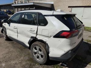 Balts Toyota RAV4 2020 Gargždai, ar dzinēja tilpumu 2.49 L un nobraukumu 153 tūkst. km par 11900 €, foto 5 vietnē AUTOMOTO.COM.LV