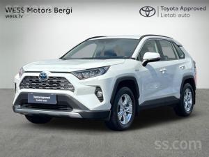 White Toyota RAV4 2020 in Riga, with an engine capacity of 2.50 L and mileage of 68 thousand km for 27990 €, photo  on AUTOMOTO.COM.LV