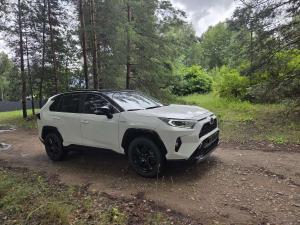 Balts Toyota RAV4 2020 Prienai, ar dzinēja tilpumu 2.49 L un nobraukumu 98 tūkst. km par 25500 €, foto 3 vietnē AUTOMOTO.COM.LV