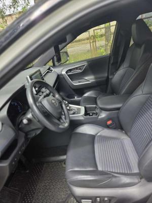 Balts Toyota RAV4 2020 Prienai, ar dzinēja tilpumu 2.49 L un nobraukumu 98 tūkst. km par 25500 €, foto 8 vietnē AUTOMOTO.COM.LV