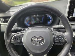 Balts Toyota RAV4 2020 Prienai, ar dzinēja tilpumu 2.49 L un nobraukumu 98 tūkst. km par 25500 €, foto 9 vietnē AUTOMOTO.COM.LV