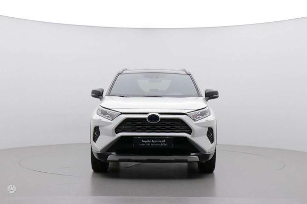 Balts Toyota RAV4 2020 Viļņa, ar dzinēja tilpumu 2.49 L un nobraukumu 141 tūkst. km par 29990 €, foto 6 vietnē AUTOMOTO.COM.LV