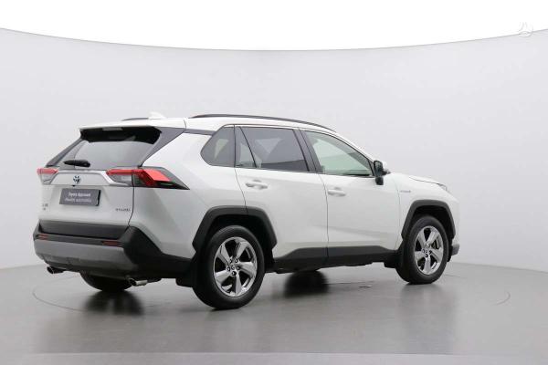 Balts Toyota RAV4 2020 Viļņa, ar dzinēja tilpumu 2.49 L un nobraukumu 128 tūkst. km par 29990 €, foto 3 vietnē AUTOMOTO.COM.LV