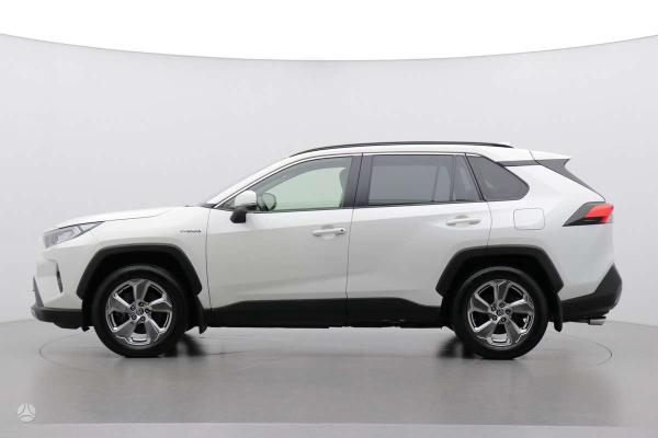 Balts Toyota RAV4 2020 Viļņa, ar dzinēja tilpumu 2.49 L un nobraukumu 128 tūkst. km par 29990 €, foto 4 vietnē AUTOMOTO.COM.LV