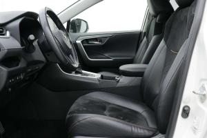 Balts Toyota RAV4 2020 Viļņa, ar dzinēja tilpumu 2.49 L un nobraukumu 128 tūkst. km par 29990 €, foto 13 vietnē AUTOMOTO.COM.LV