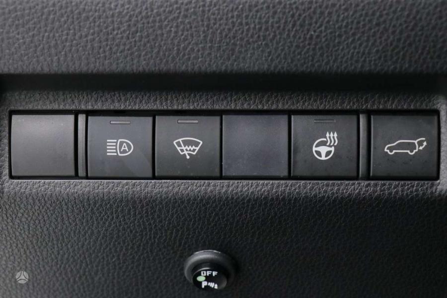 Balts Toyota RAV4 2020 Viļņa, ar dzinēja tilpumu 2.49 L un nobraukumu 128 tūkst. km par 29990 €, foto 24 vietnē AUTOMOTO.COM.LV