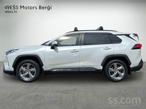 Balts Toyota RAV4 2020 Rīga, ar dzinēja tilpumu 2.50 L un nobraukumu 215 tūkst. km par 23990 €, foto 3 vietnē AUTOMOTO.COM.LV