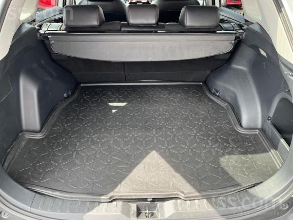 Balts Toyota RAV4 2020 Rīga, ar dzinēja tilpumu 2.50 L un nobraukumu 215 tūkst. km par 23990 €, foto 10 vietnē AUTOMOTO.COM.LV