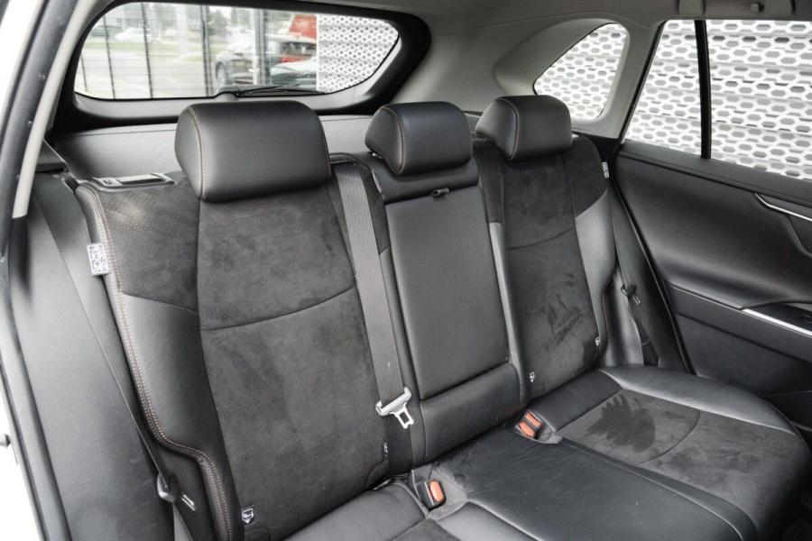 Balts Toyota RAV4 2020 Mārupe, ar dzinēja tilpumu 2.00 L un nobraukumu 83 tūkst. km par 23200 €, foto 21 vietnē AUTOMOTO.COM.LV